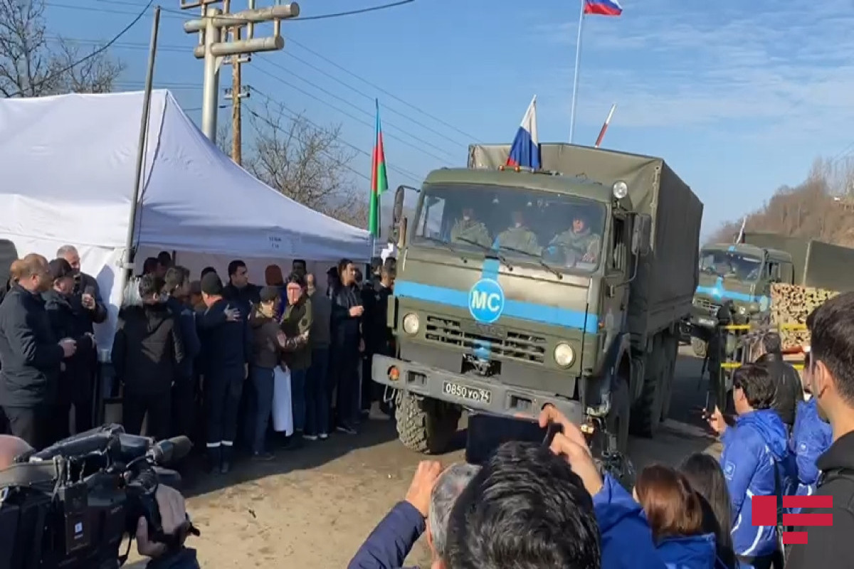 Supply luggage for the peacekeepers moved unhindered from area where ...