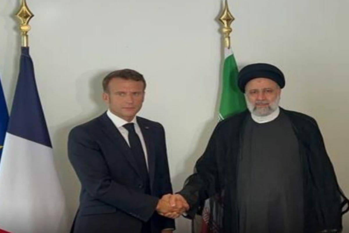 Iranian and French presidents meet