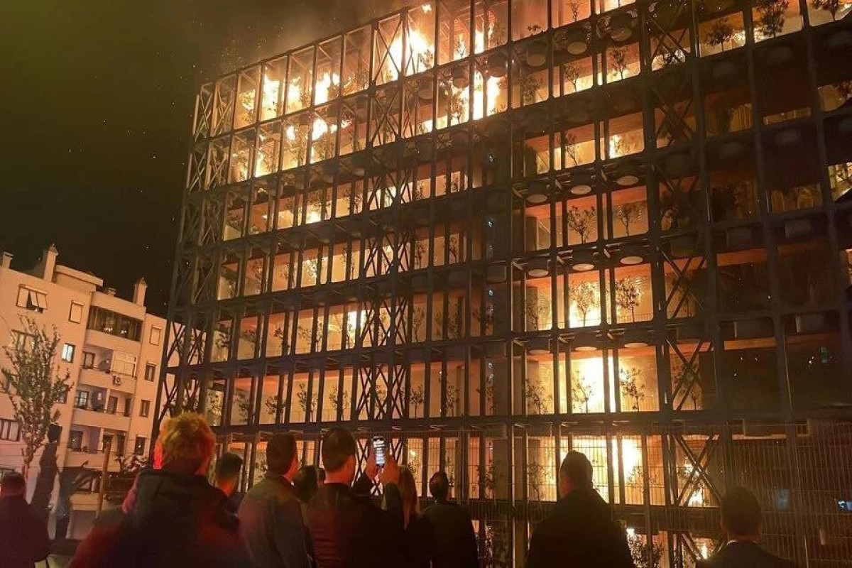 Fire breaks out in a residential building in Türkiye, 6 people poisoned ...