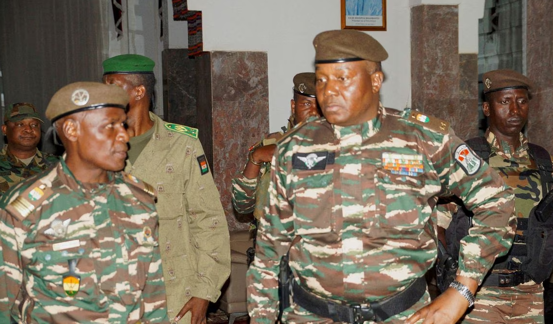 West African army chiefs to meet for Niger talks