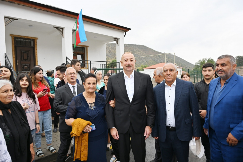President Ilham Aliyev and First Lady Mehriban Aliyeva got familiarized ...