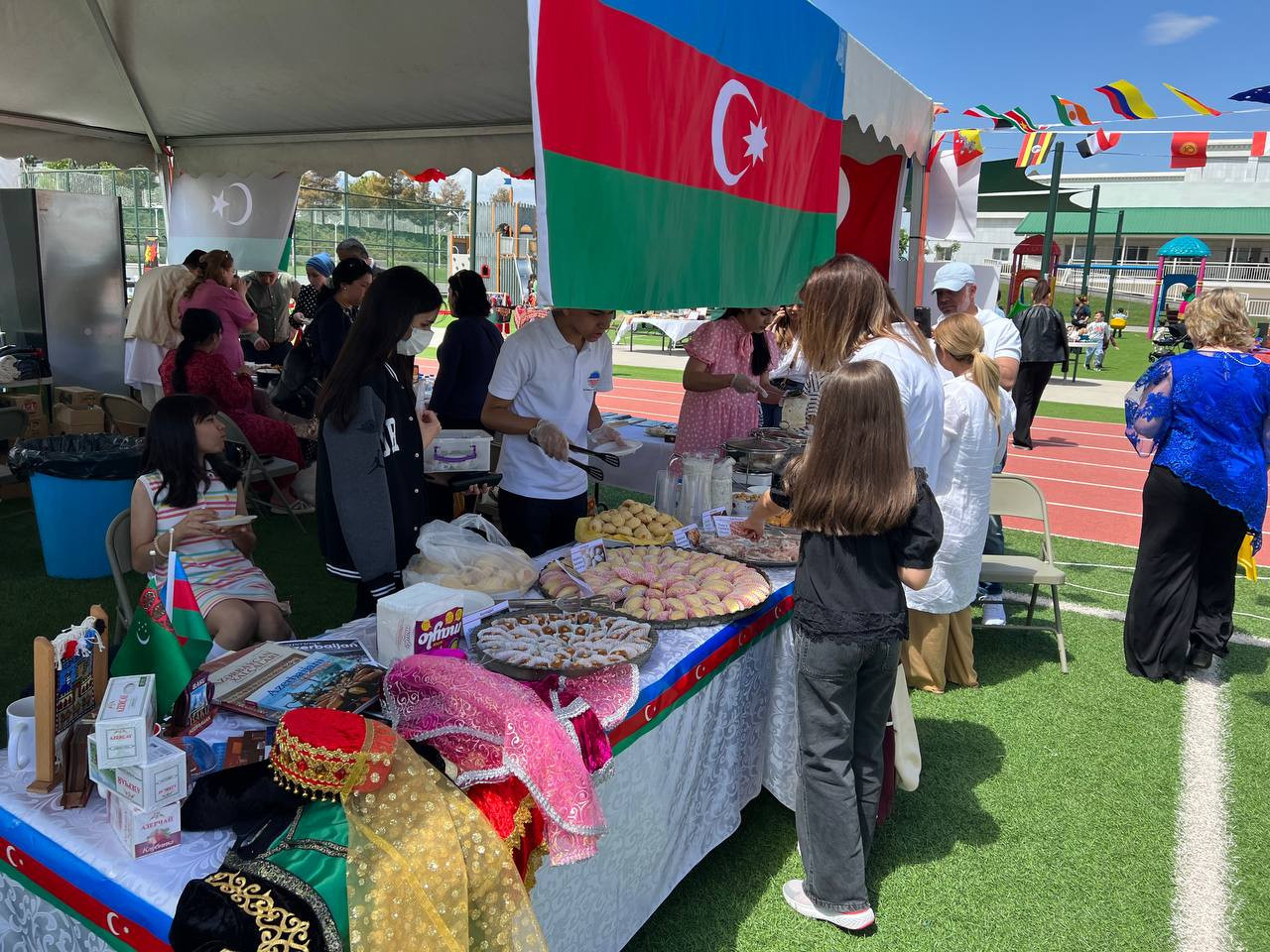 Aşqabadda Azərbaycan milli mətbəxinin nümunələri təqdim olunub - FOTO