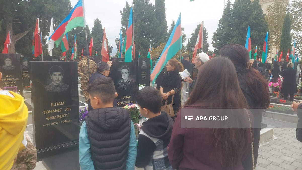 Gəncədə Anım Günü keçirilir - FOTO